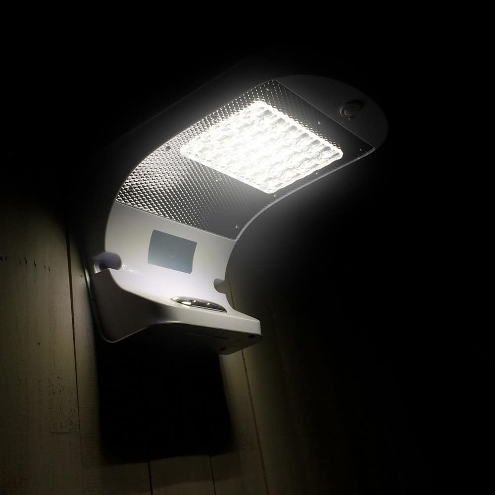 LED light for outdoor, solar-powered outdoor light | IDFdesign