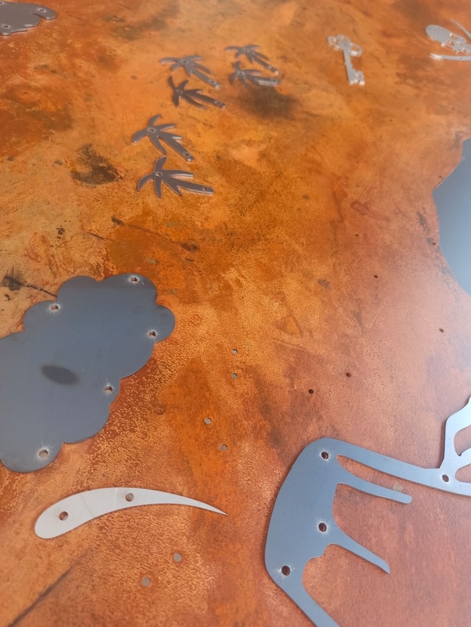 Decorative treasure map made of metal sheet | IDFdesign